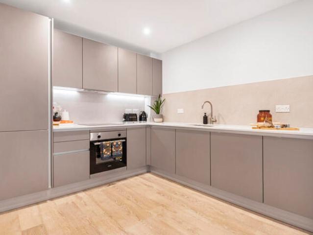 2 bedroom apartment for rent in 2 Kenavon Drive, Reading, RG1