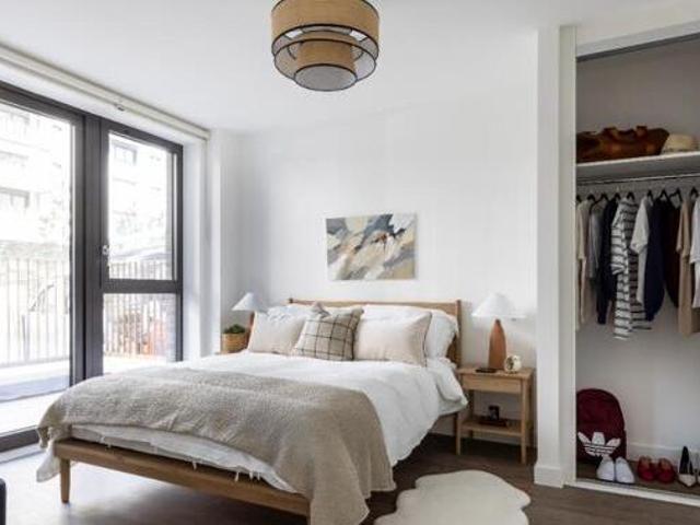 2 Bedroom Apartment For Rent In 2 Vanguard Way, London