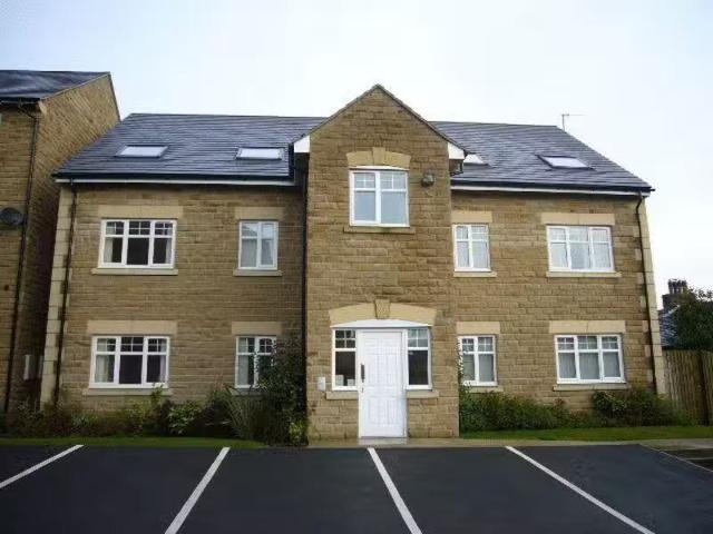 2 bedroom apartment for rent in 38 Silk Mill Chase, Ripponden.