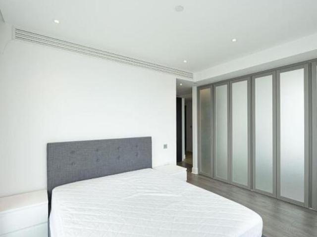 2 bedroom apartment for rent in 30 Piazza Walk, London, E1 8ZP, E1
