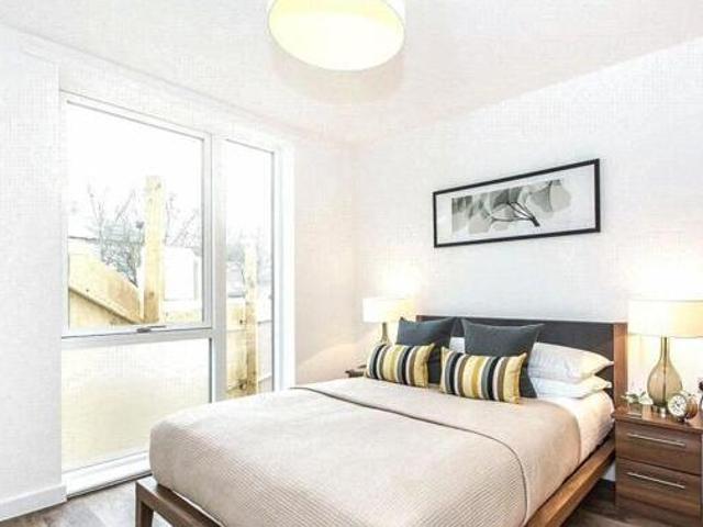 2 Bedroom Apartment For Rent In 45 New Cross Road, London