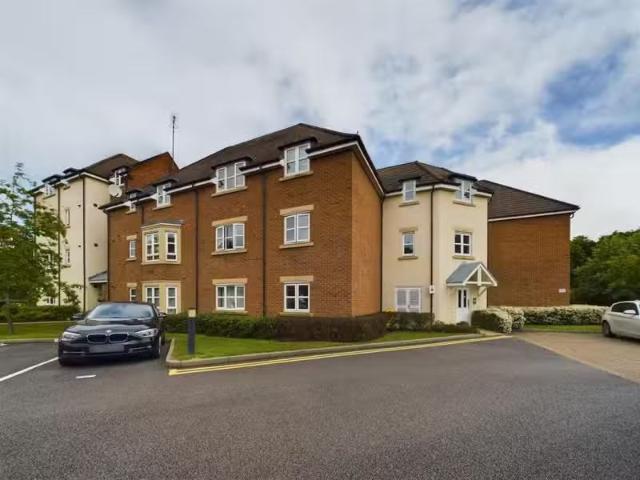 2 bedroom apartment for rent in 41 Middlewood Close Solihull B.