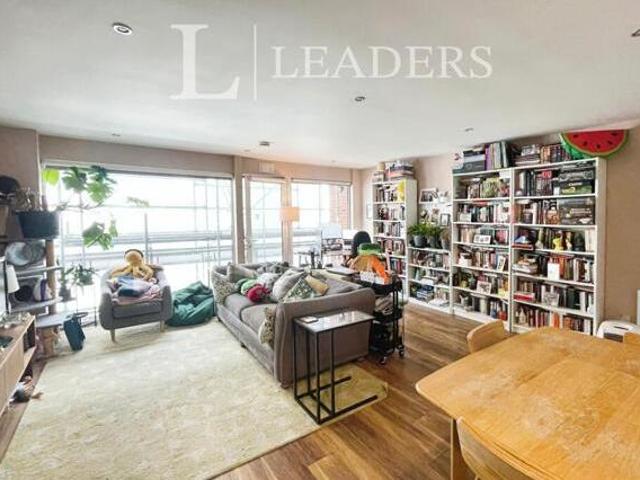 2 Bedroom Apartment For Rent In 42 City Road East, Manchester