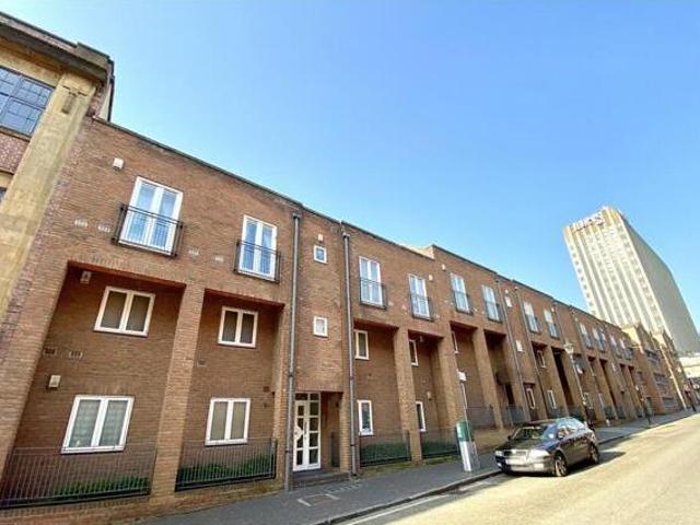 2 Bedroom Apartment For Rent In 43 Berkley Street, Birmingham