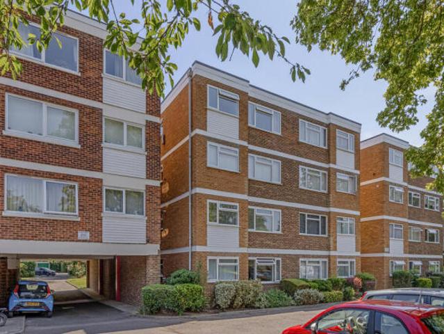 2 bedroom apartment for rent in 43 Elsa Court, BR3