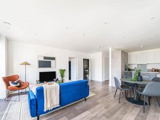 2 Bedroom Apartment For Rent In 4th Floor Amber At Zircon Court