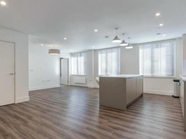 2 Bedroom Apartment For Rent In 61 Cornwall Street