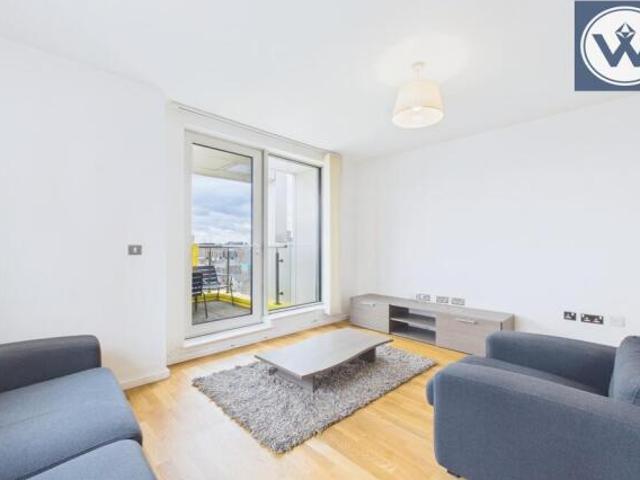 2 bedroom apartment for rent in One Smithfield Square, High Street M4