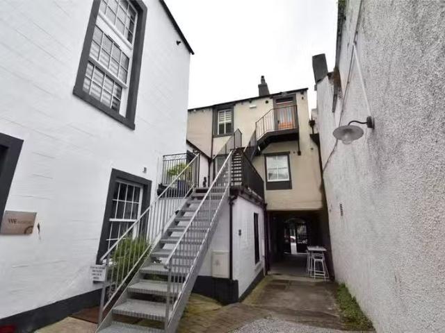 2 bedroom apartment for rent in 7, Wordsworth Mews, 43 Main St.