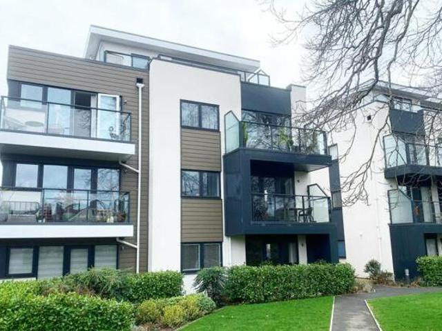 2 Bedroom Apartment For Rent In 88 Bournemouth Road, Poole