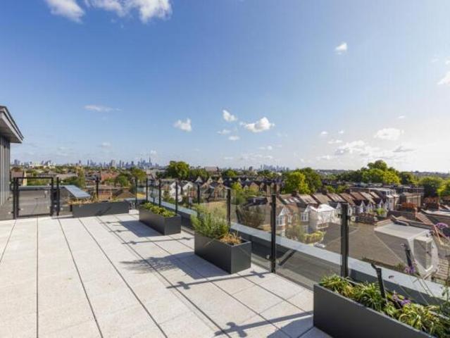 2 bedroom apartment for rent in 8 Stewart's Place, SW2