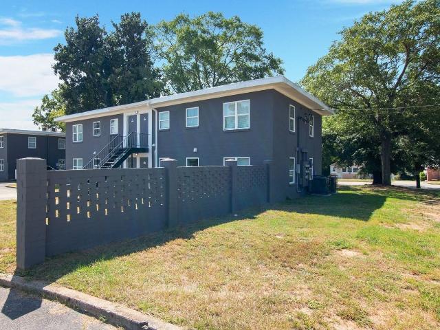 2 Bedroom Apartment for Rent Perfect Location, Great Price! 2 Bedroom Apartment for Rent at 1328 Baker Ave, Augusta, GA 30904 Academy Bake Avenue