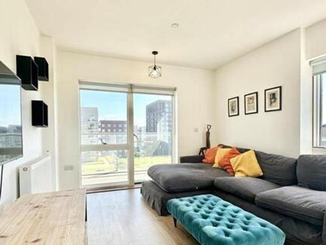 2 Bedroom Apartment For Sale In Magellan Boulevard, London