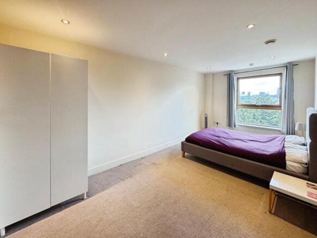2 bedroom apartment for sale in Magellan House, Armouries Way, LS10