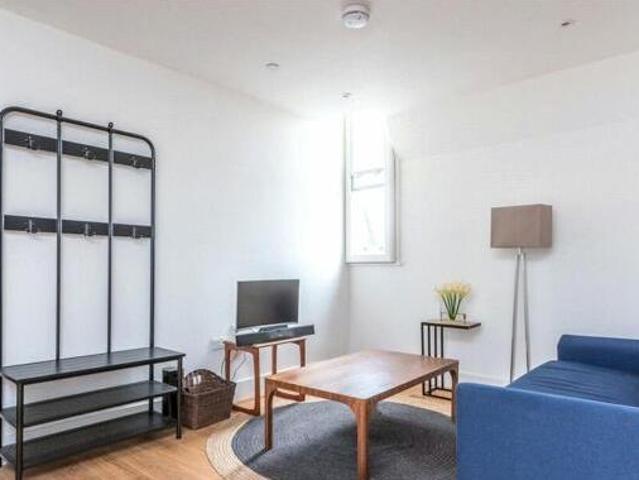 2 Bedroom Apartment For Sale In Maida Vale, London