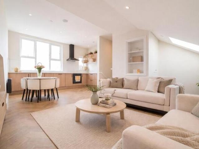 2 bedroom apartment for sale in Major Road, Canton, CF5