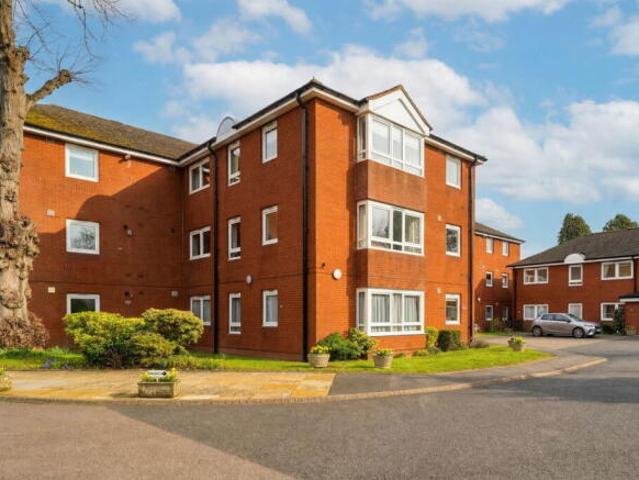2 bedroom apartment for sale in Malvern Court, Warwick Road, Solihull, B91
