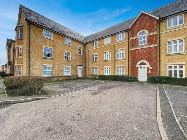 2 bedroom apartment for sale in Malyon Close, Braintree, CM7