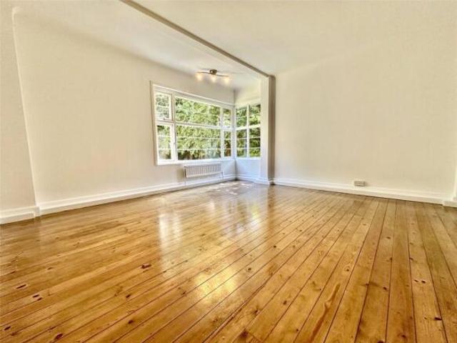 2 bedroom apartment for sale in Manor Road, Bournemouth, Dorset, BH1