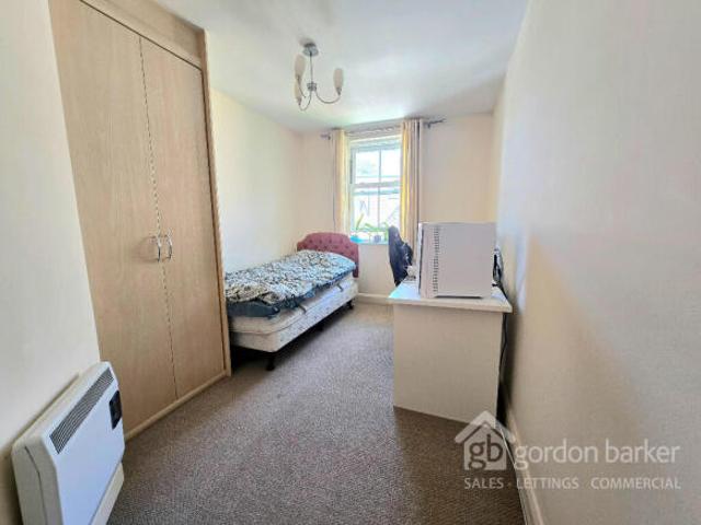 2 bedroom apartment for sale in Manor Road, Bournemouth, Dorset, BH1