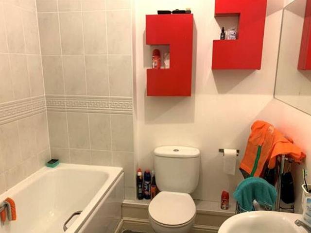 2 Bedroom Apartment For Sale In Manchester