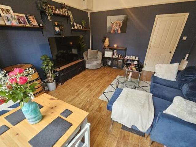 2 Bedroom Apartment For Sale In Manchester