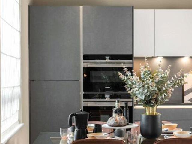 2 Bedroom Apartment For Sale In Manchester