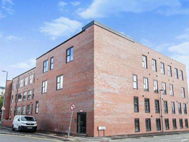 2 Bedroom Apartment For Sale In Manchester, Lancashire