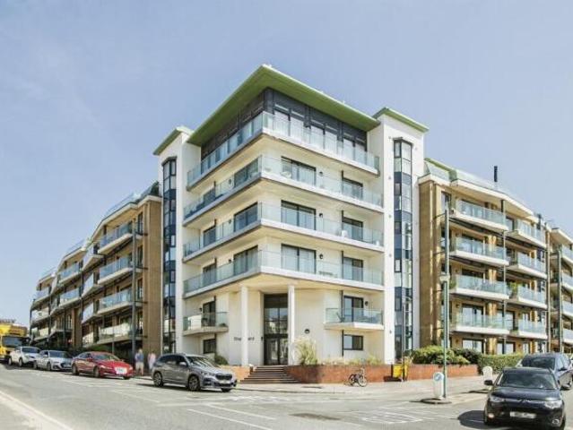 2 bedroom apartment for sale in Marina Close, Boscombe, Bournemouth, BH5
