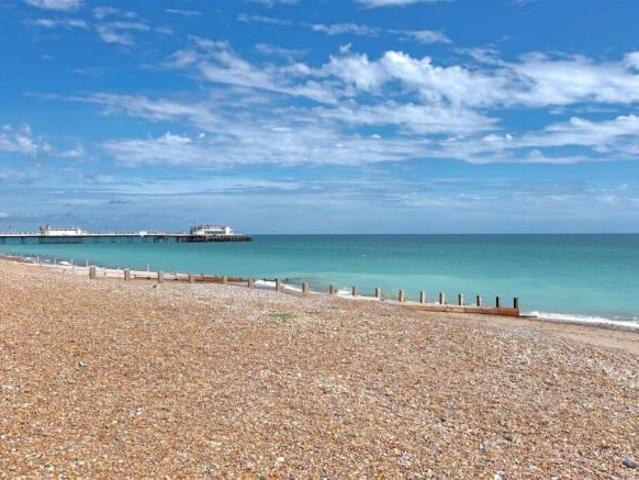 2 bedroom apartment for sale in Marine Parade, Worthing, BN11