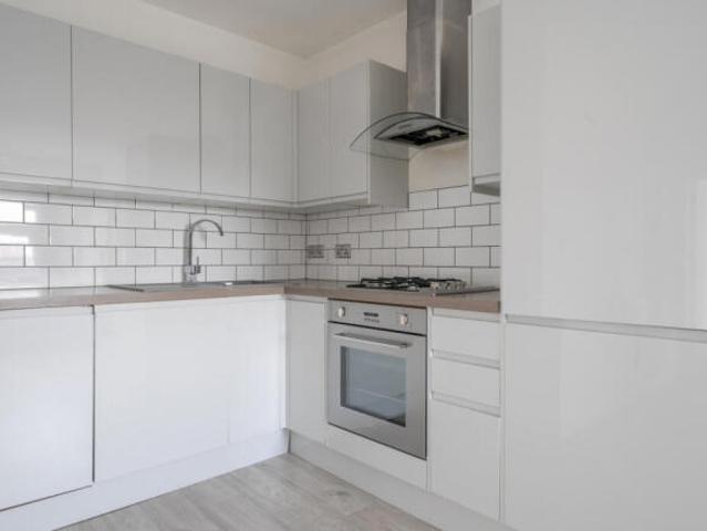 2 bedroom apartment for sale in Marsh Road, Bristol, Somerset, BS3