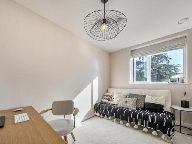 2 bedroom apartment for sale in Mayow Road, London, SE23