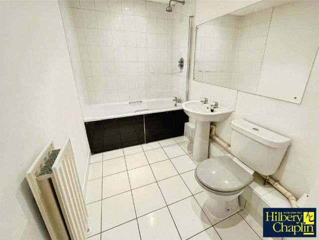 2 bedroom apartment for sale in Mellish Way, Hornchurch, RM11