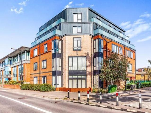 2 bedroom apartment for sale in Mercury House, Bath Road, Slough, SL1 3SA, SL1