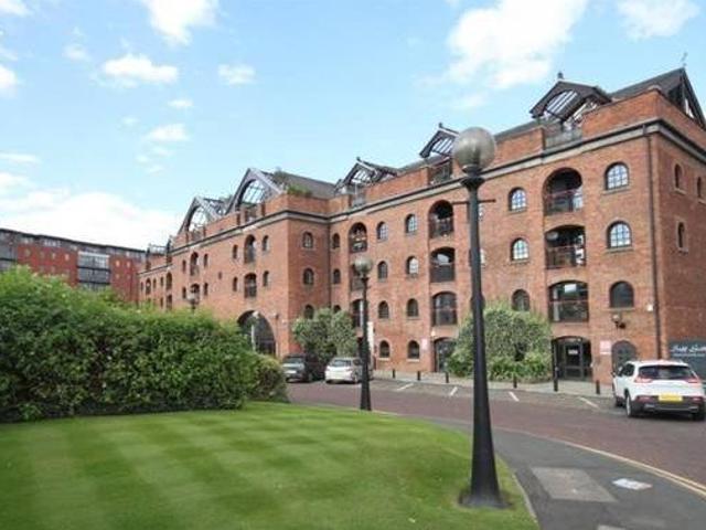 2 bedroom apartment for sale in Middle Warehouse Castle Quay Manchester M15