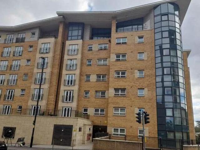 2 Bedroom Apartment For Sale In Middlewood Street, Manchester