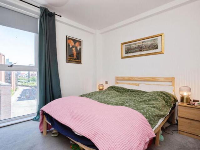 2 bedroom apartment for sale in Middlewood Plaza, 3 Craven Street, M5