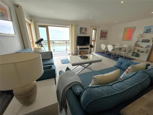 2 bedroom apartment for sale in Midway Quay, Eastbourne, East Sussex, BN23