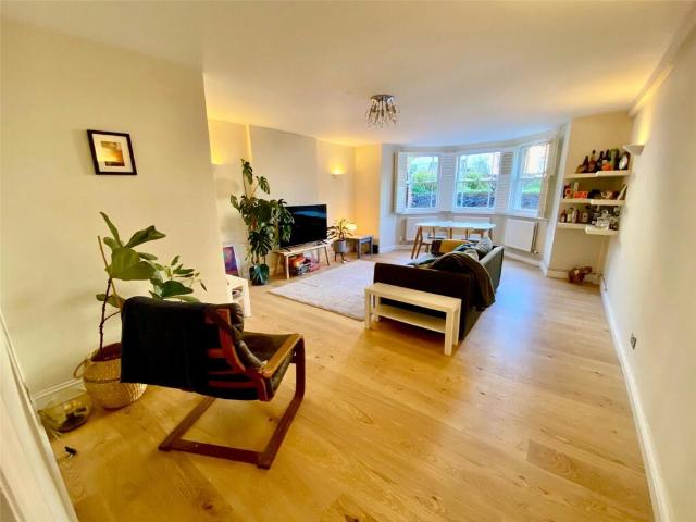 2 bedroom apartment for sale in Miles Road, Clifton, Bristol, BS8