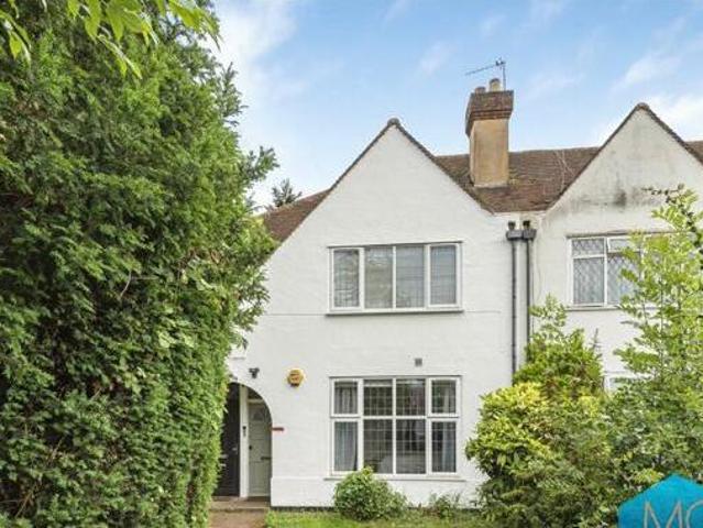 2 Bedroom Apartment For Sale In Mill Hill, London