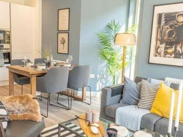 2 Bedroom Apartment For Sale In Mill Hill, London