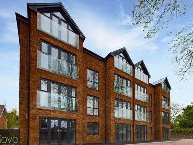 2 Bedroom Apartment For Sale In Mossley Hill, Liverpool