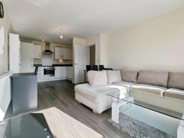 2 bedroom apartment for sale in Moulsford Mews, Reading, Berkshire, RG30