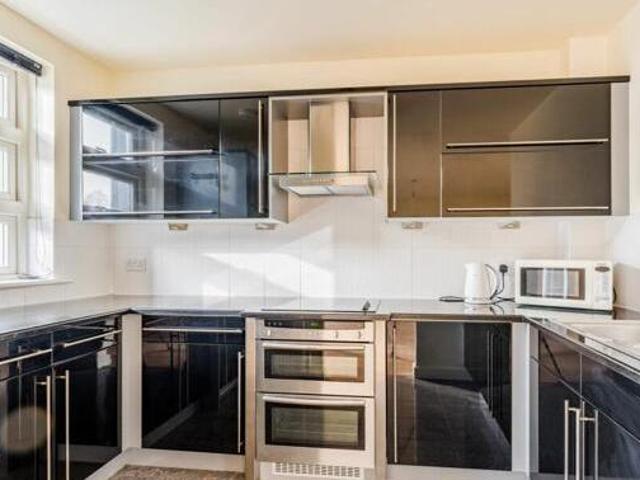 2 Bedroom Apartment For Sale In New Half Moon Yard King Street
