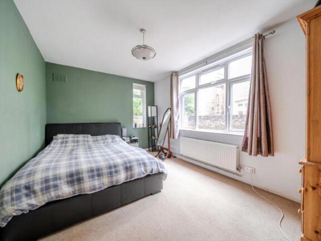 2 bedroom apartment for sale in New Kings Road, London, SW6