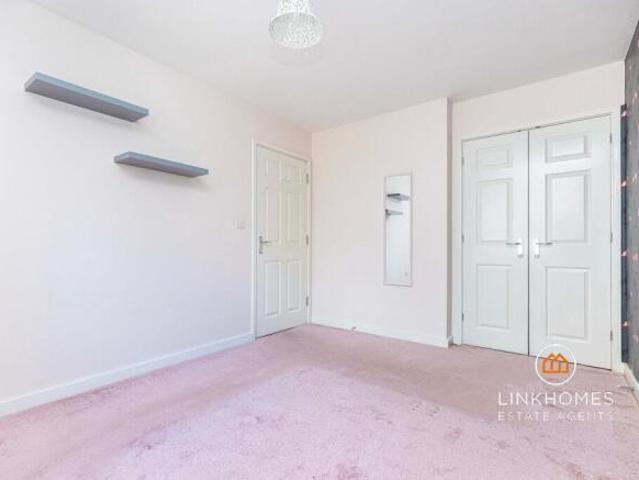 2 bedroom apartment for sale in Newfoundland Drive, Poole, BH15