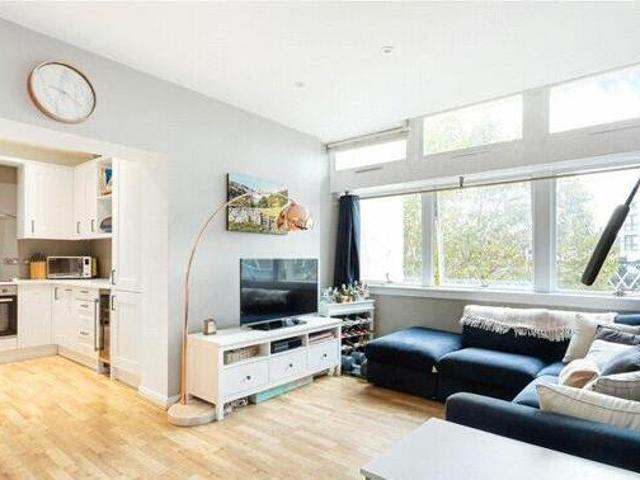 2 Bedroom Apartment For Sale In Newington Causeway, London