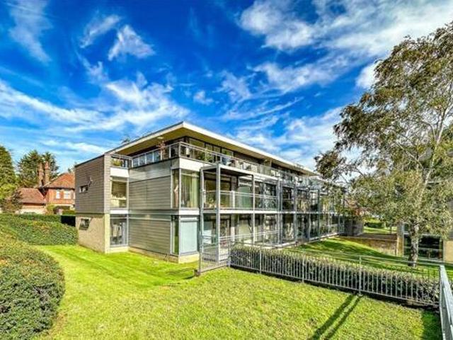 2 Bedroom Apartment For Sale In Newsom Place, St Albans