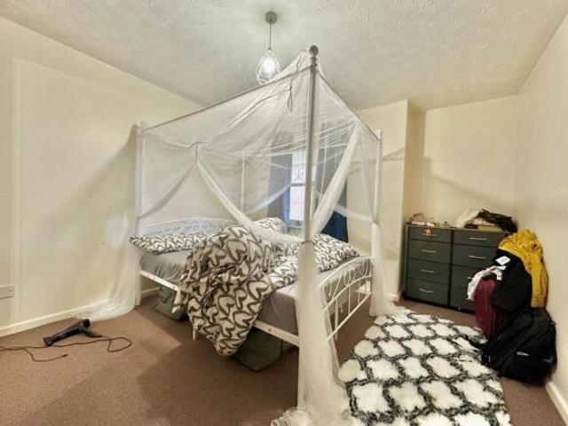 2 bedroom apartment for sale in North Row, Milton Keynes, MK9