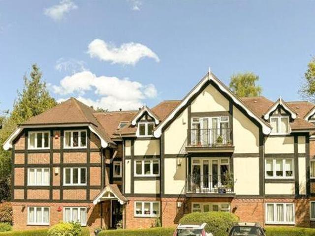 2 Bedroom Apartment For Sale In Northwood, Middlesex